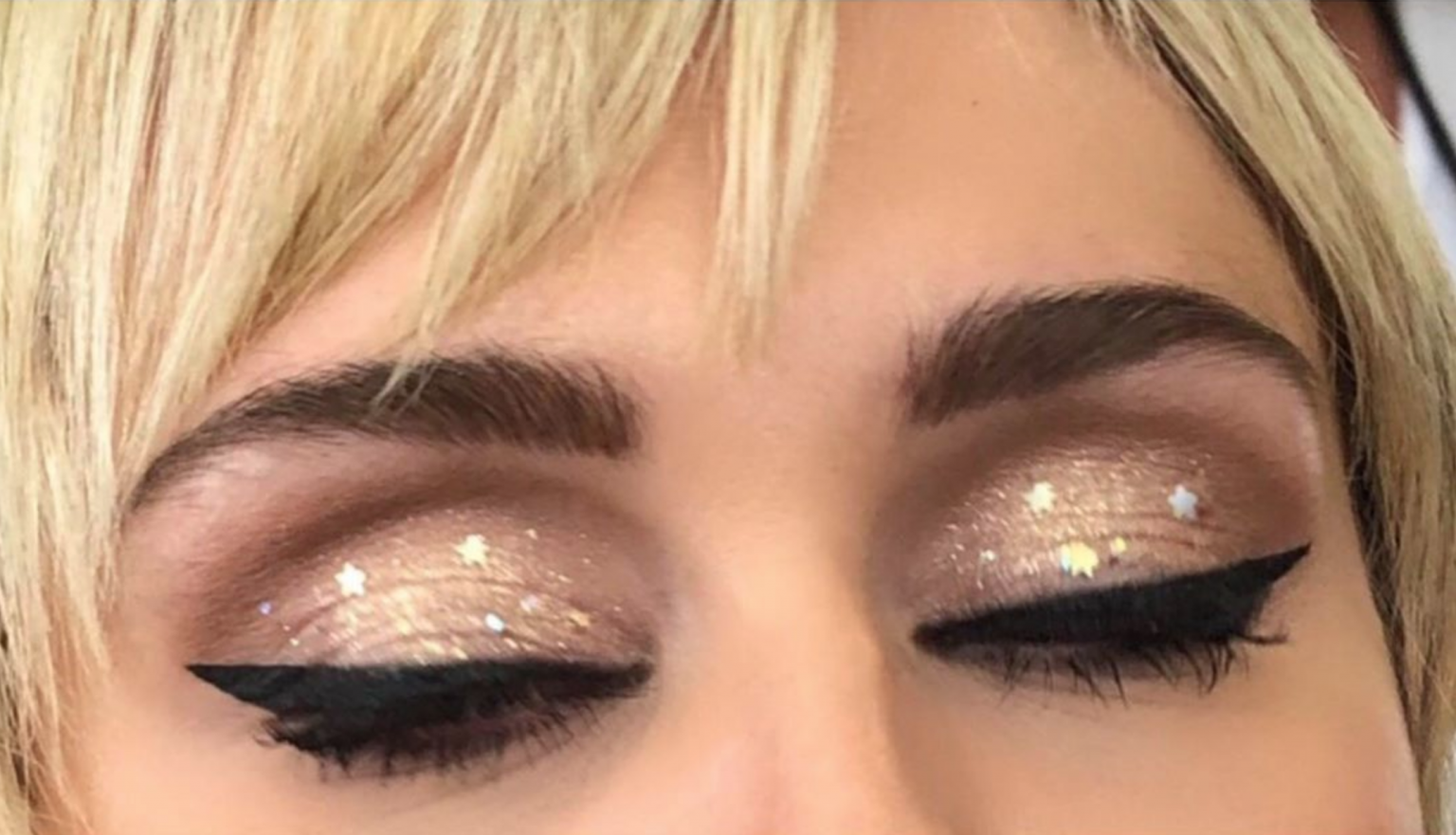 Miley Cyrus at MTV VMAs 2020 - Red Carpet