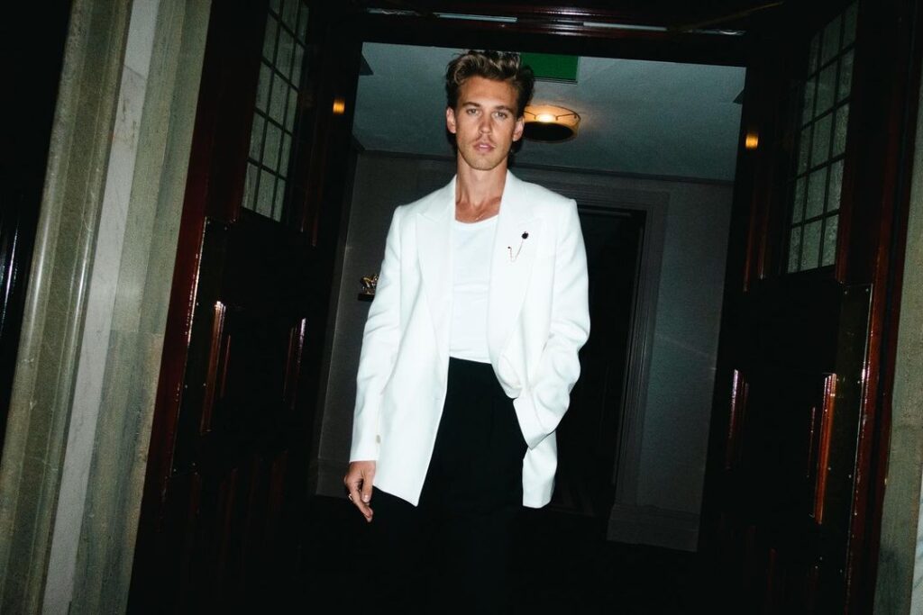 Austin Butler at "Elvis" Premiere - London